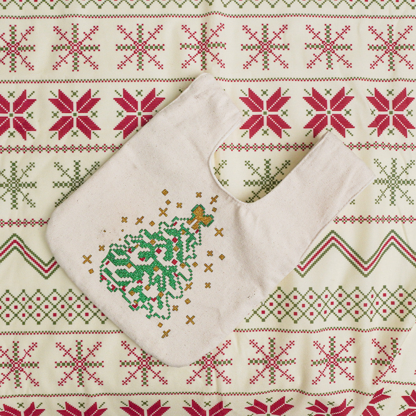 Pixel Christmas Tree Vinyl Pattern – WeCreat Projects